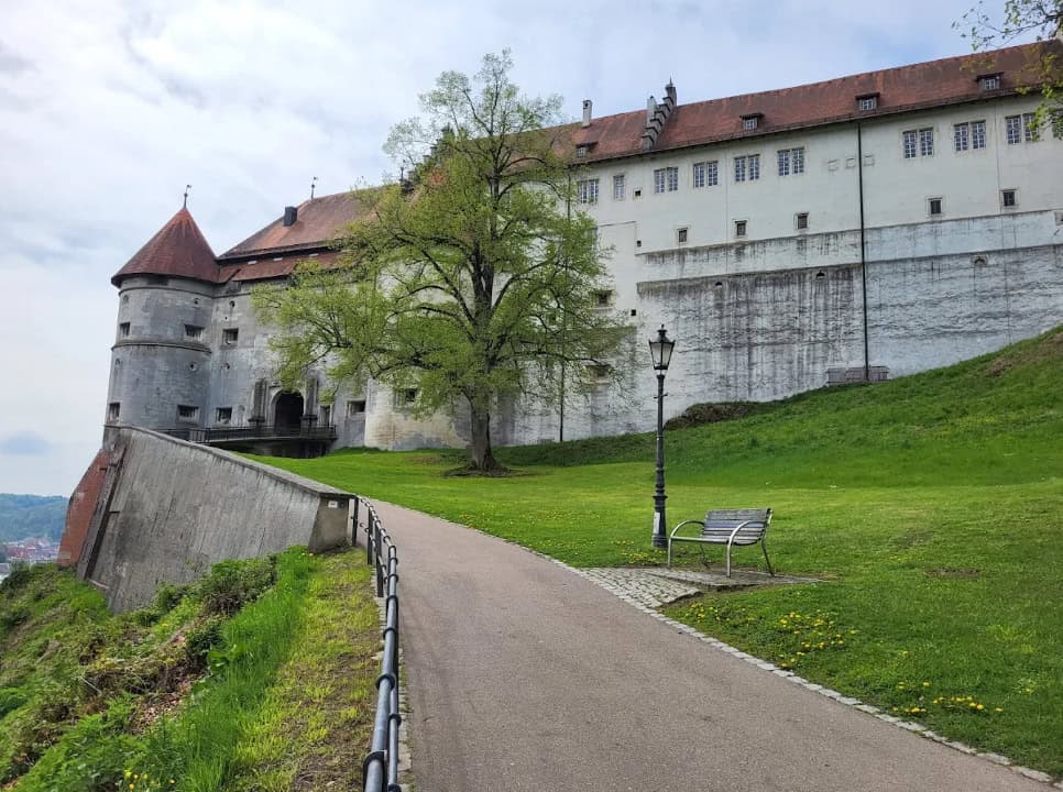 Museum Schloss Hellenstein in Heidenheim: Burgruine, Renaissanceschloss ...